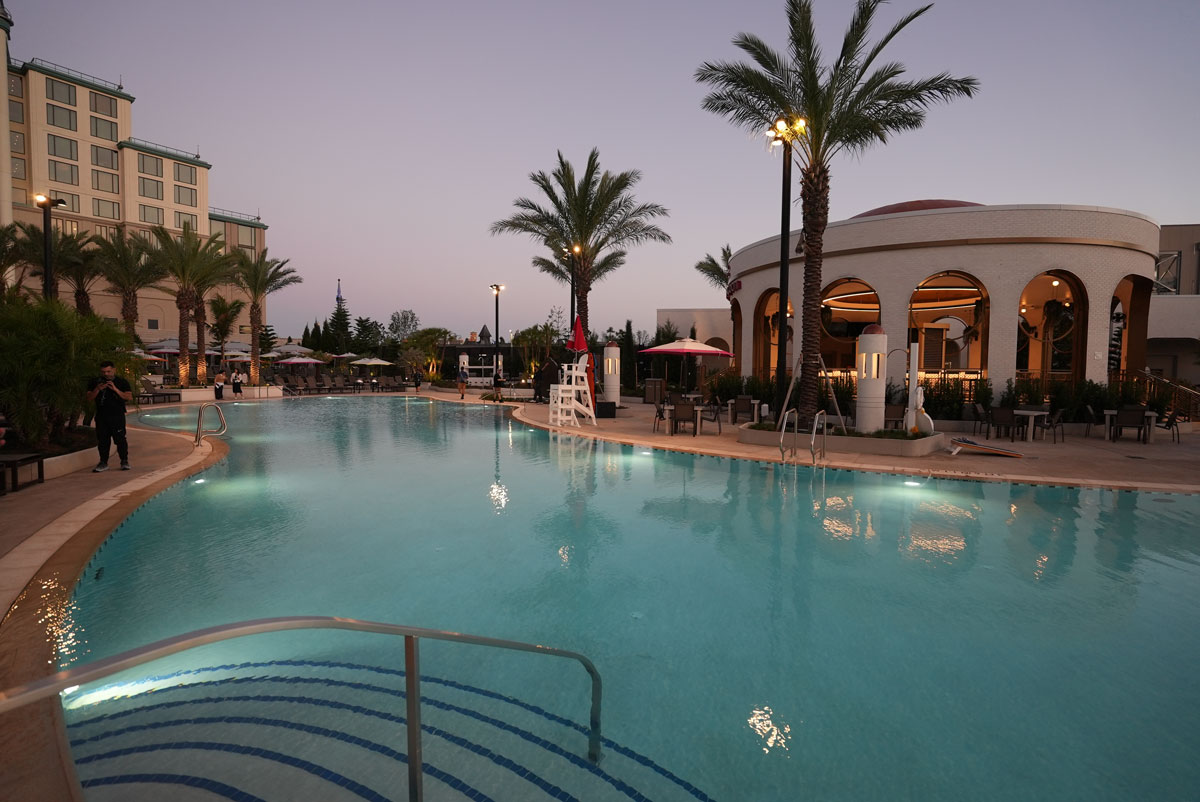 helios-grand-pool-04 | UOFan